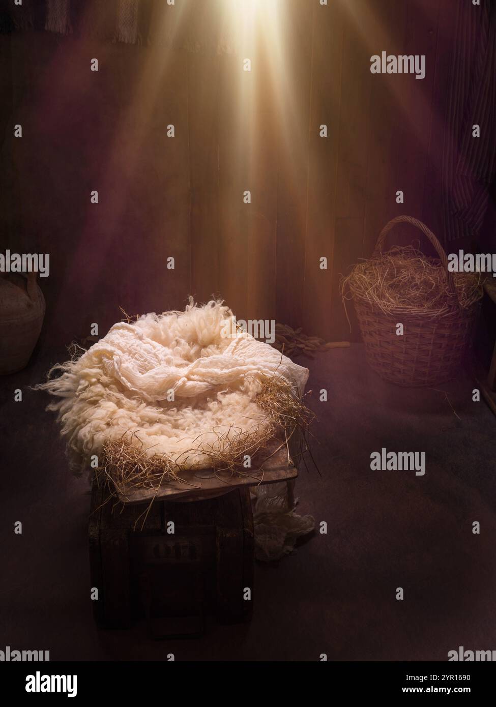 Empty hay barn hi-res stock photography and images - Alamy
