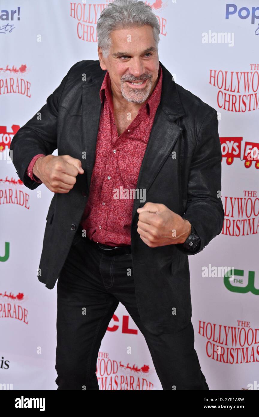 Hollywood, CA USA - December 1, 2024: Lou Ferrigno attends the 92nd ...