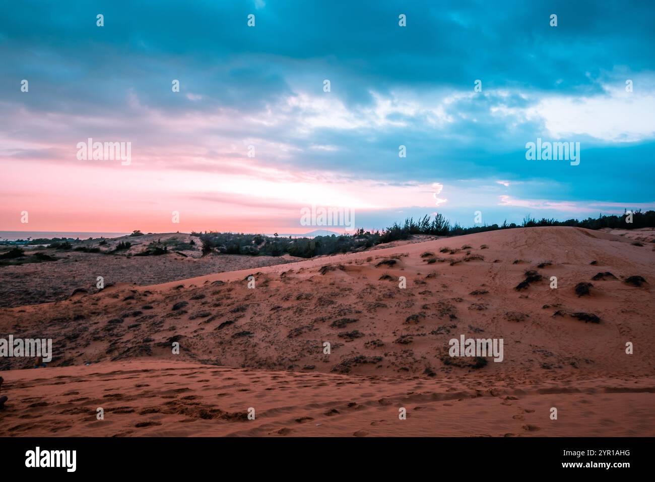 Mui ne red sand dunes hi-res stock photography and images - Alamy