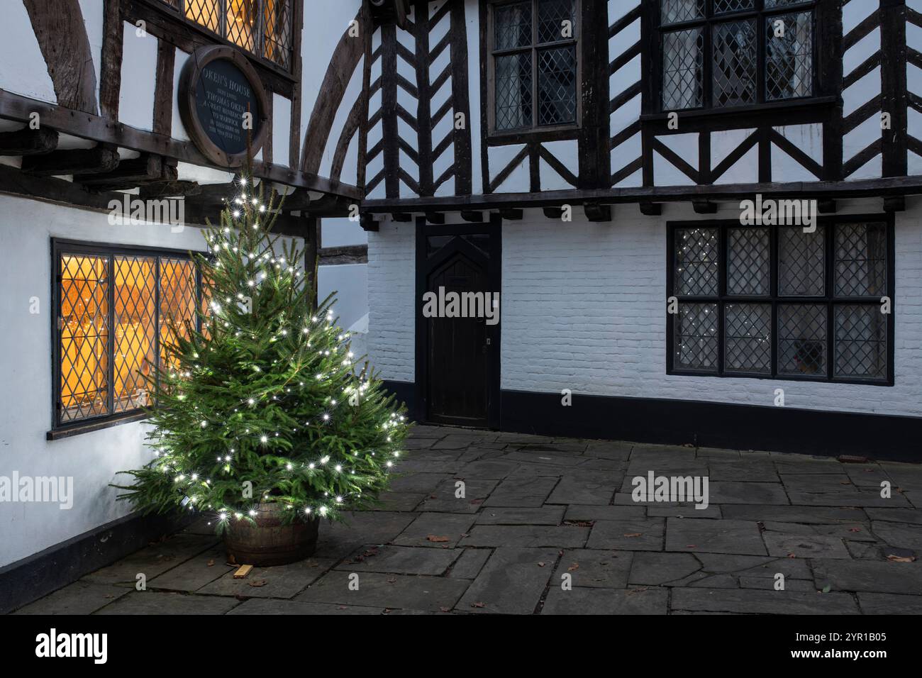 Thomas Oken tea rooms. Tudor timber framed black and white medieval ...