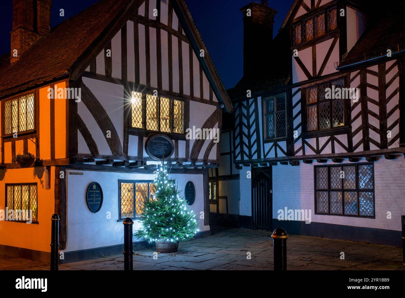 Thomas Oken tea rooms. Tudor timber framed black and white medieval ...