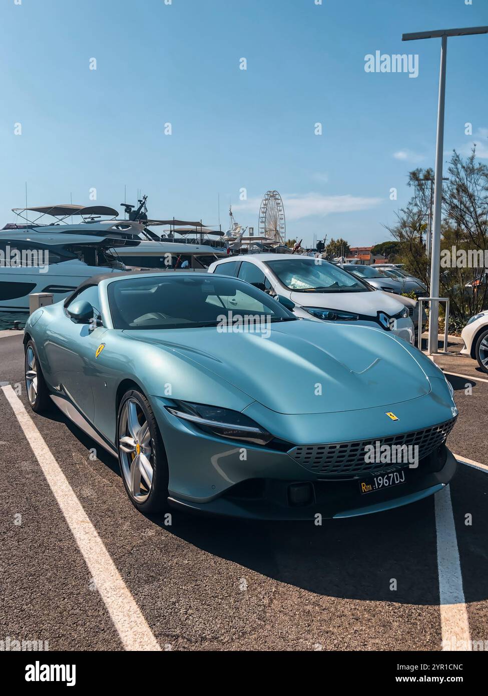 Ferrari roma 2024 hi-res stock photography and images - Alamy