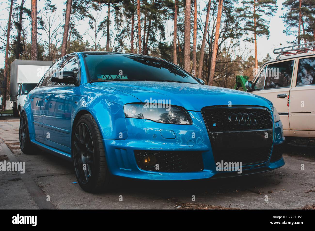 Audi rs4 sports car hi-res stock photography and images - Alamy