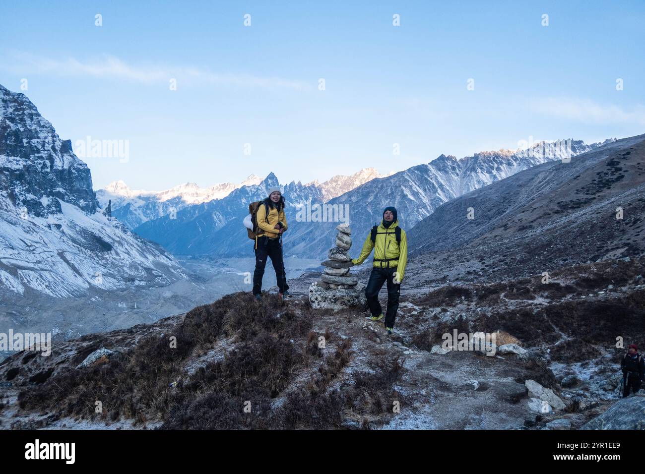 Sunrise en route to Kangchenjunga (Kanchenjunga) North Base Camp ...
