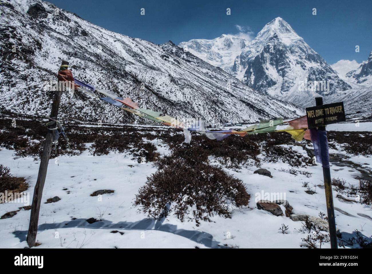 View of Ratong (Rathong), Kabru, and Talung peaks while heading to ...