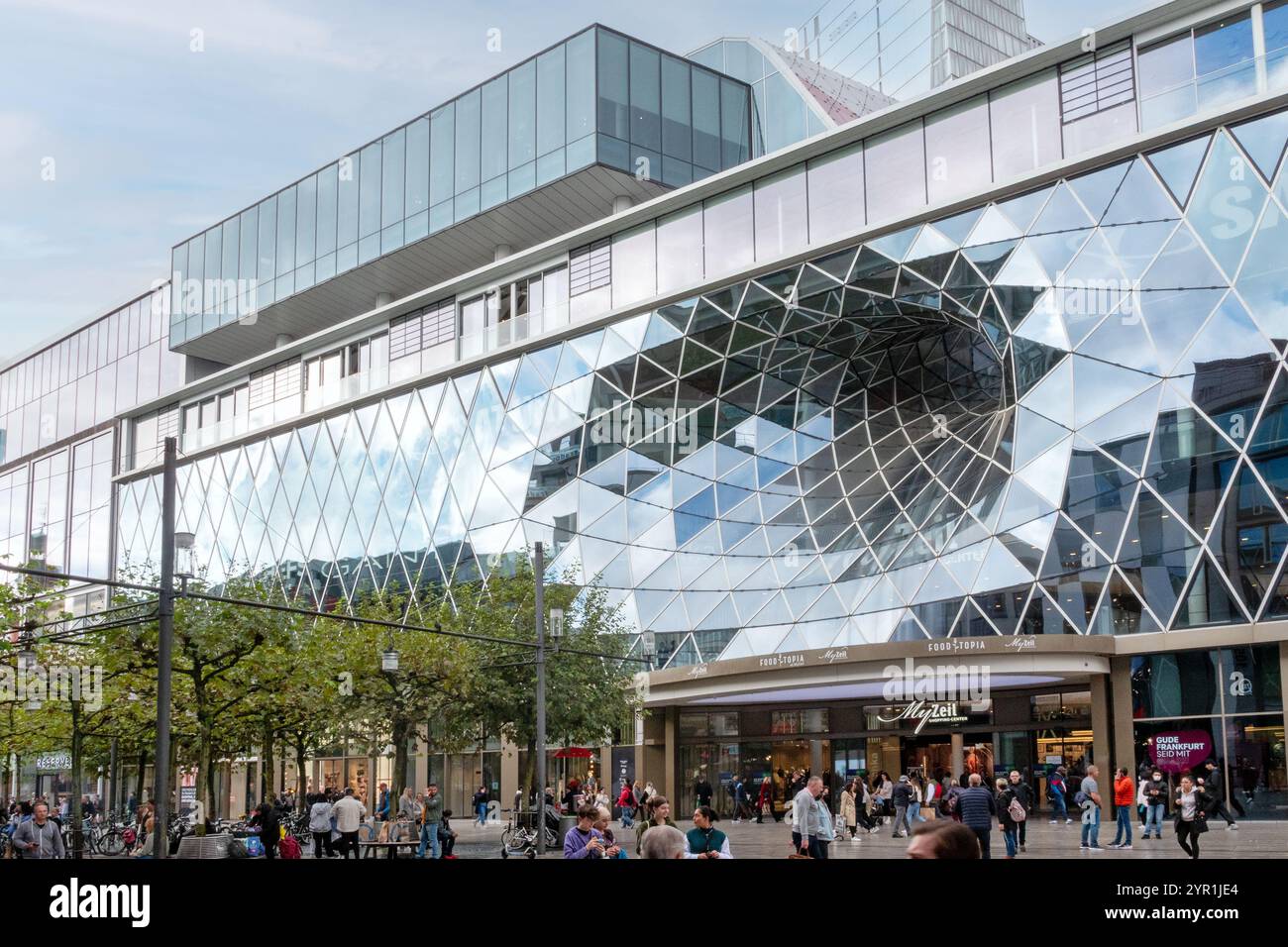 Myzeil shopping mall hi-res stock photography and images - Alamy
