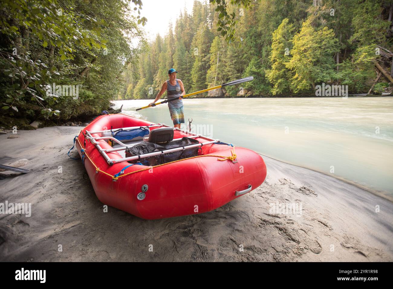 Oar frame raft hi-res stock photography and images - Alamy