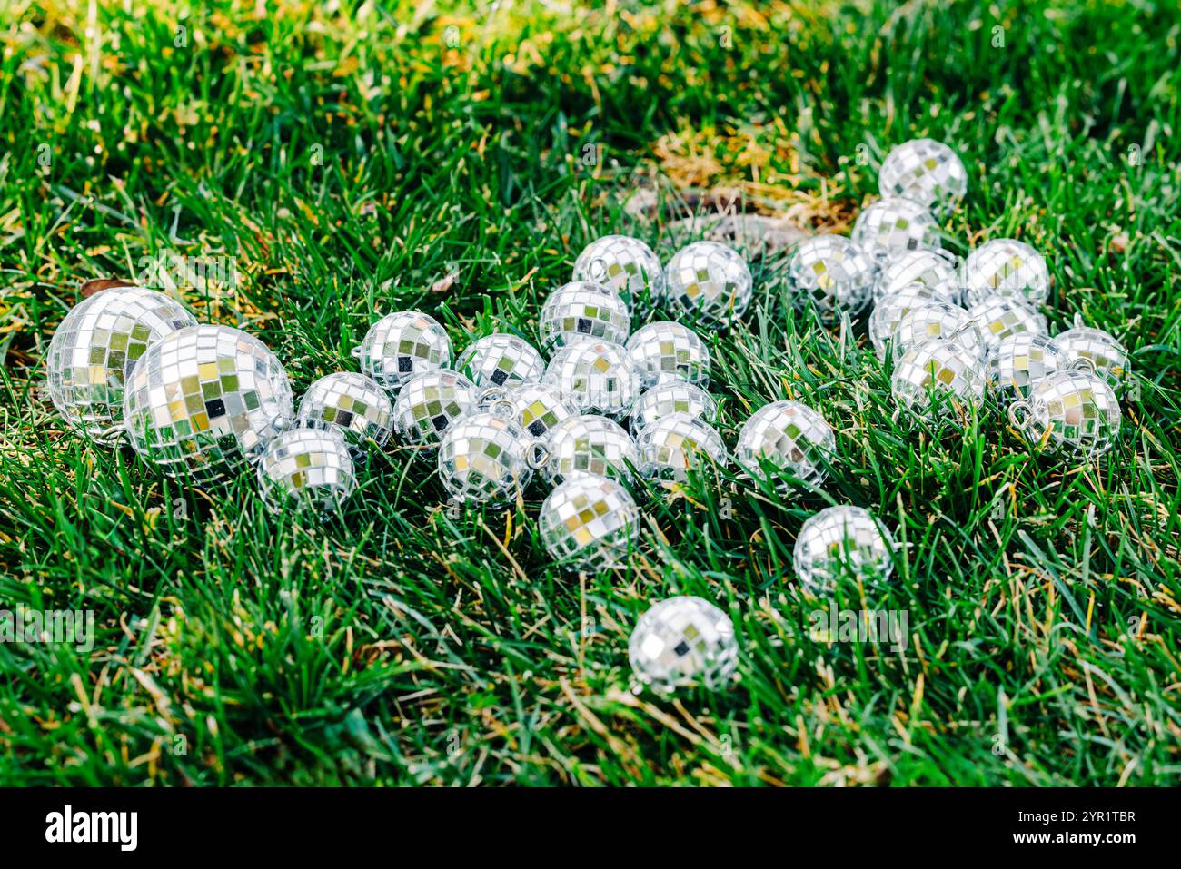 Disco balls hi-res stock photography and images - Alamy