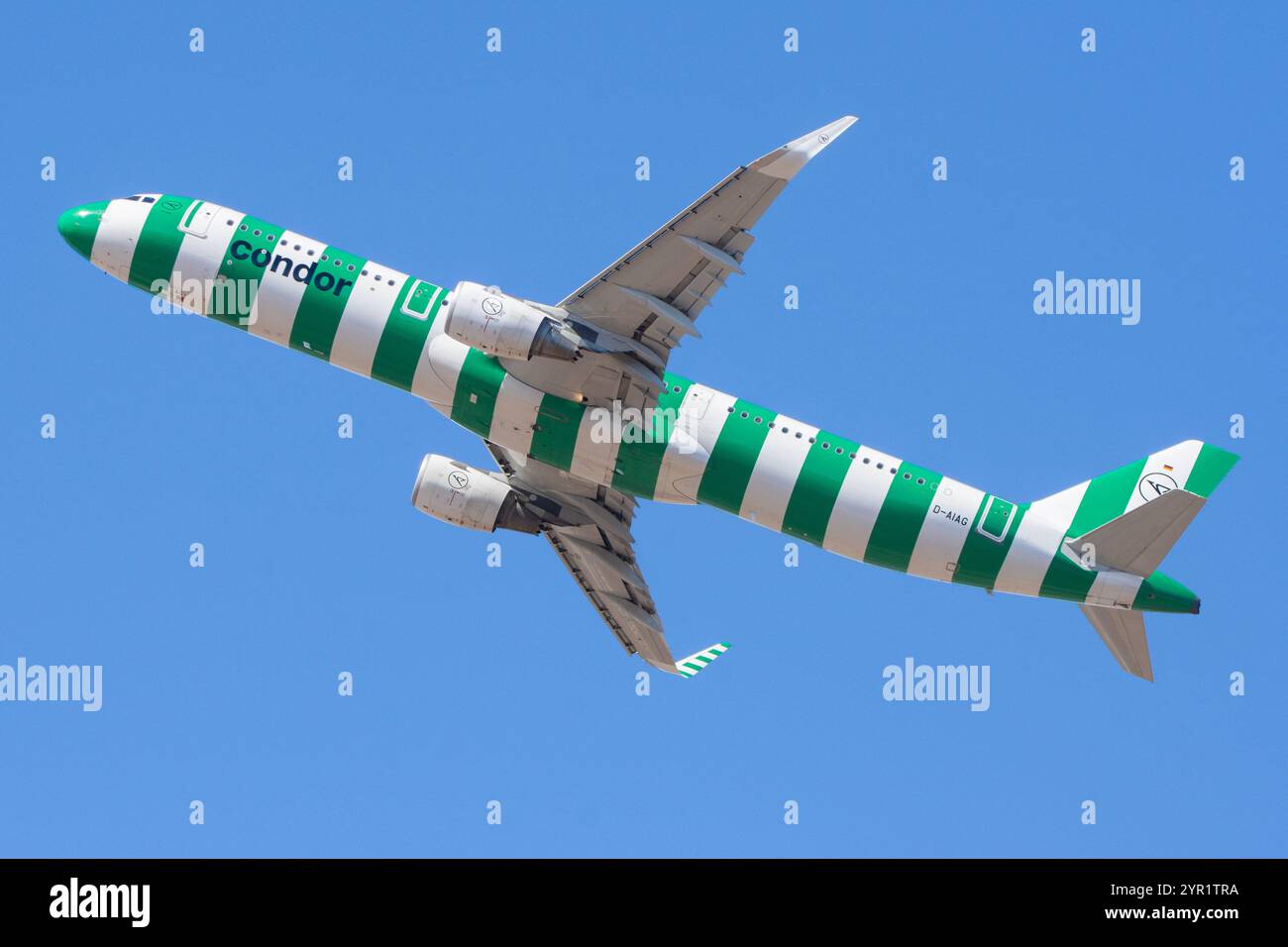 Condor airline Airbus A321 airliner taking off at Gran Canaria airport ...