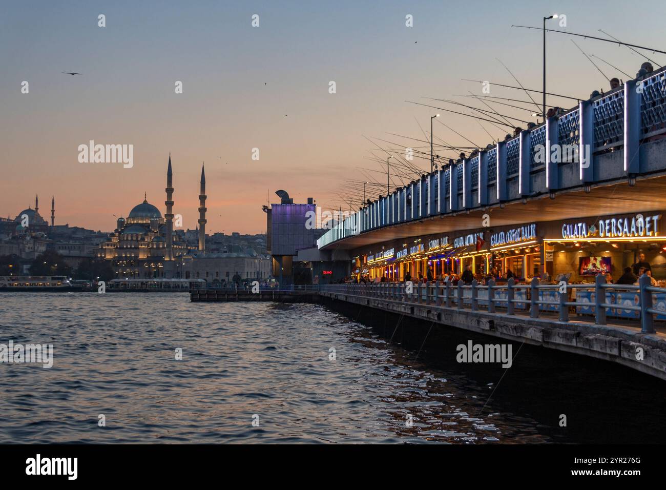 The Galata Bridge in Istanbul, Turkey Stock Photo - Alamy