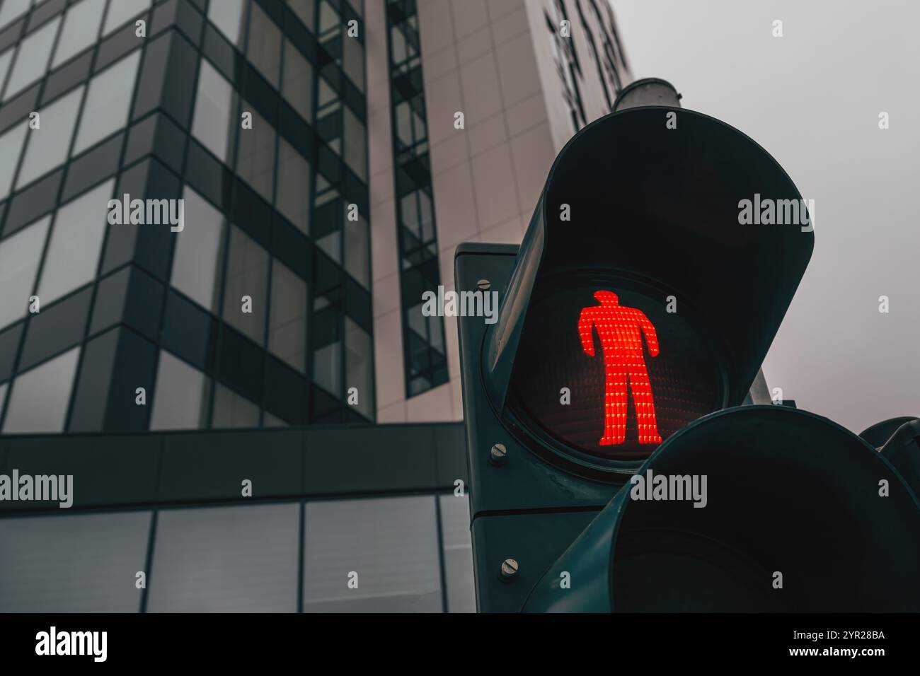 Pedestrian street red light hi-res stock photography and images - Alamy