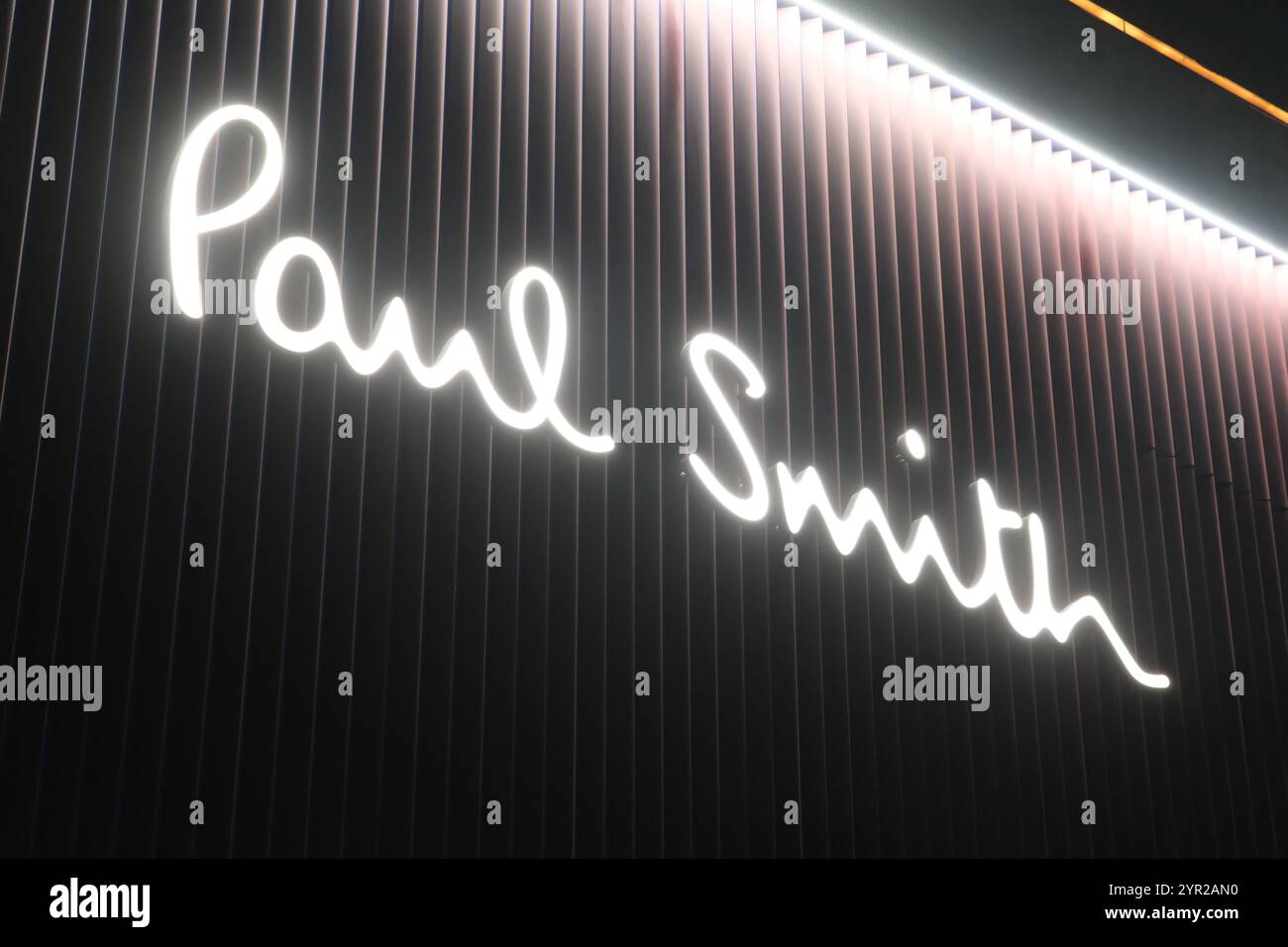 Paul brand hi-res stock photography and images - Alamy