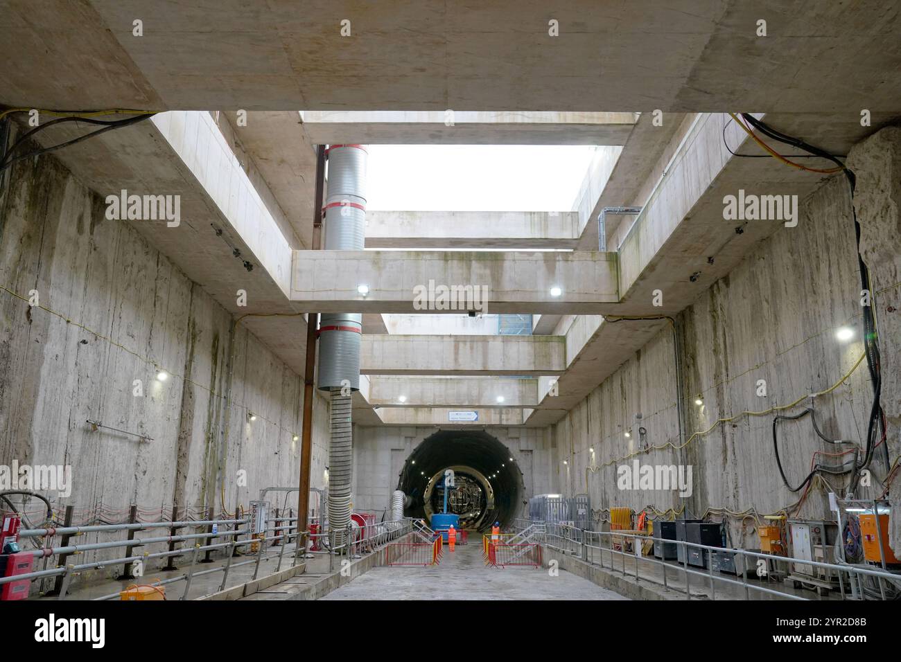 Hs2 tunnelling hi-res stock photography and images - Alamy