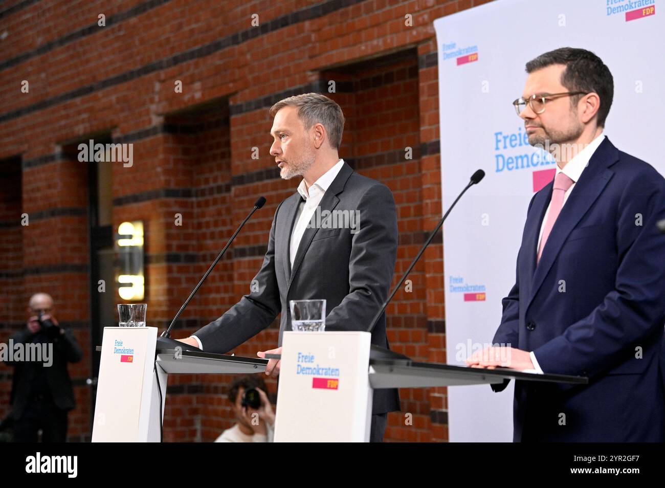 Christian Lindner und Marco Buschmann bei der Presseskonferenz der FDP ...