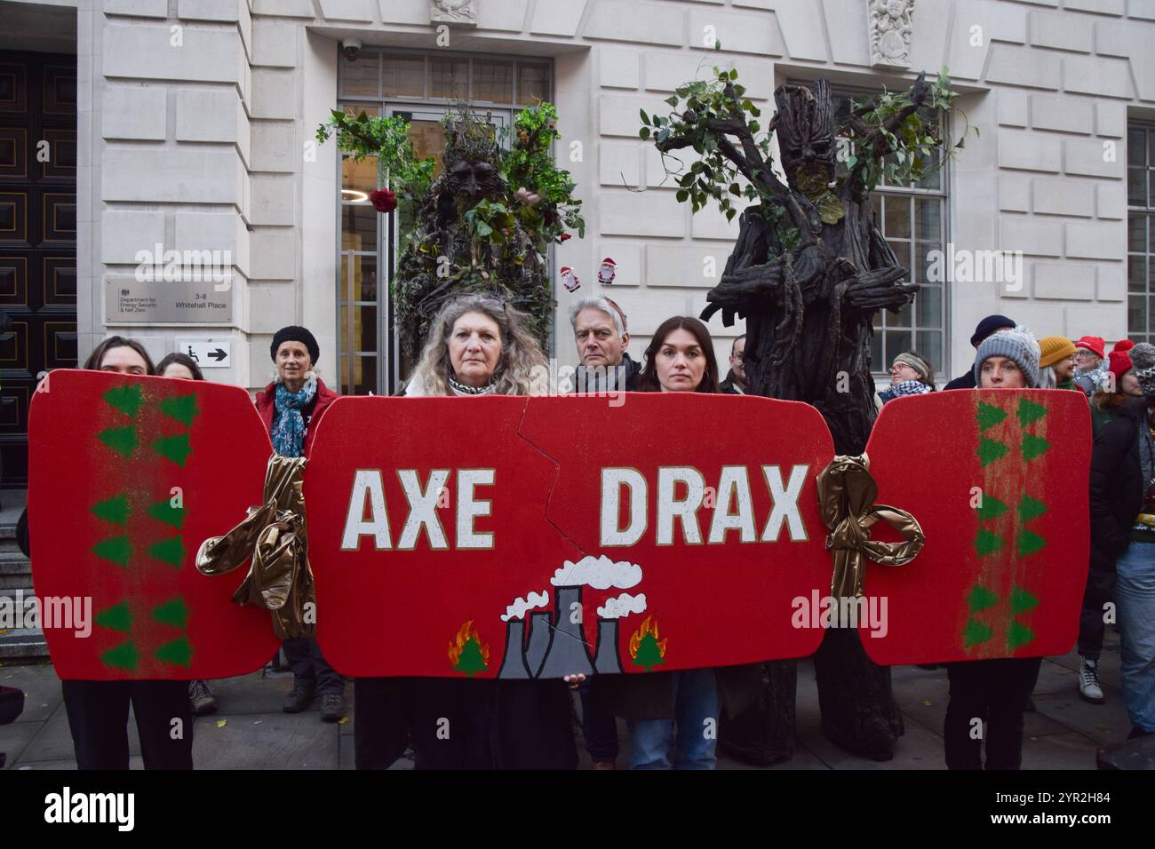 London, England, UK. 2nd Dec, 2024. Protesters dressed as humanoid ...