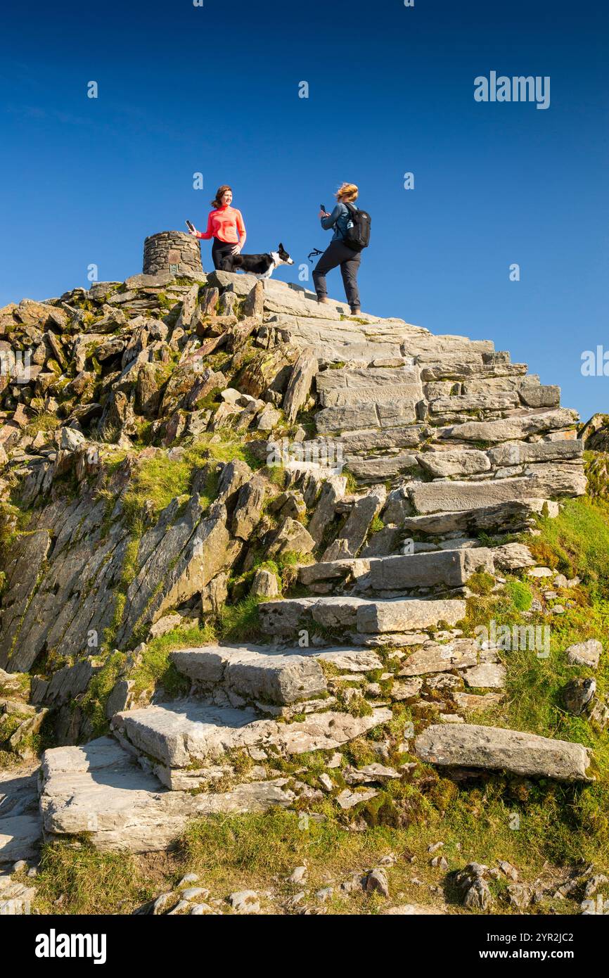 Trig point on mount snowdon hi-res stock photography and images - Alamy