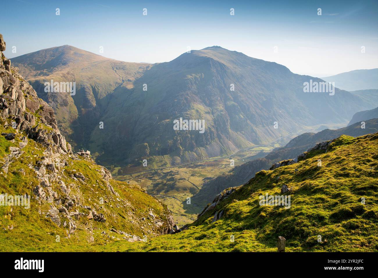 UK, Wales, Gwynedd, Snowdonia, Llanberis, Snowdon Mountain Railway ...
