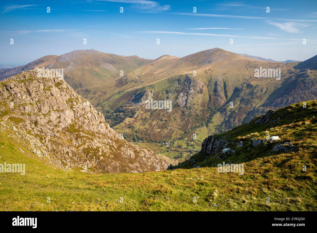 UK, Wales, Gwynedd, Snowdonia, Llanberis, Snowdon Mountain Railway ...