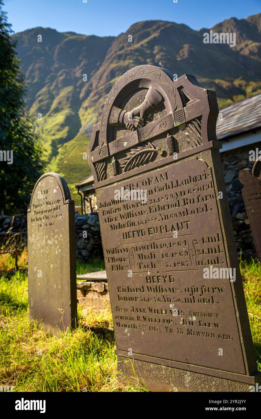 UK, Wales, Gwynedd, Snowdonia, Nant Peris, St Peris Churchyard slate ...