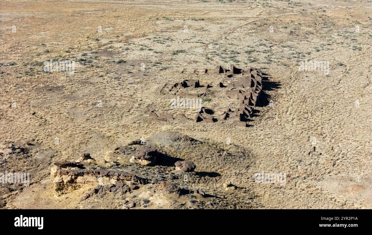 Aerial photograph of Kin Bineola, a former Chacoan village and a part ...