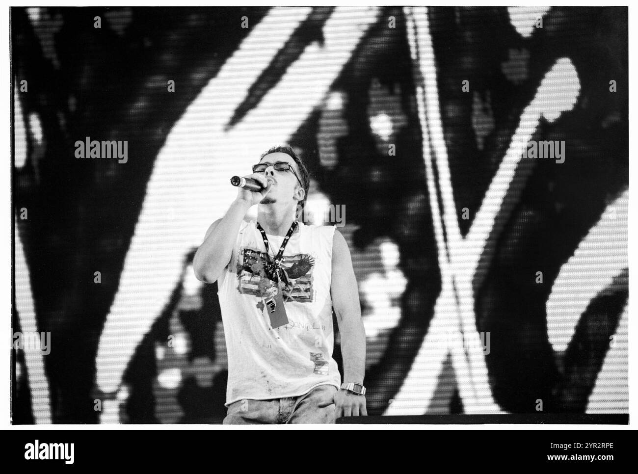 BASEMENT JAXX, RADIO ONE LIVE, 2002: Felix Buxton (in glasses) from ...