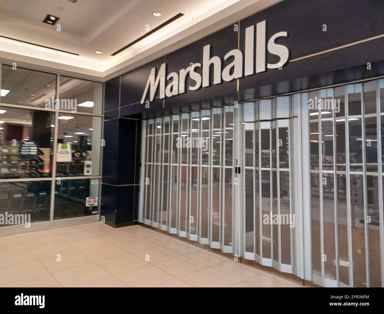 Logo sign outside marshalls hi-res stock photography and images - Alamy