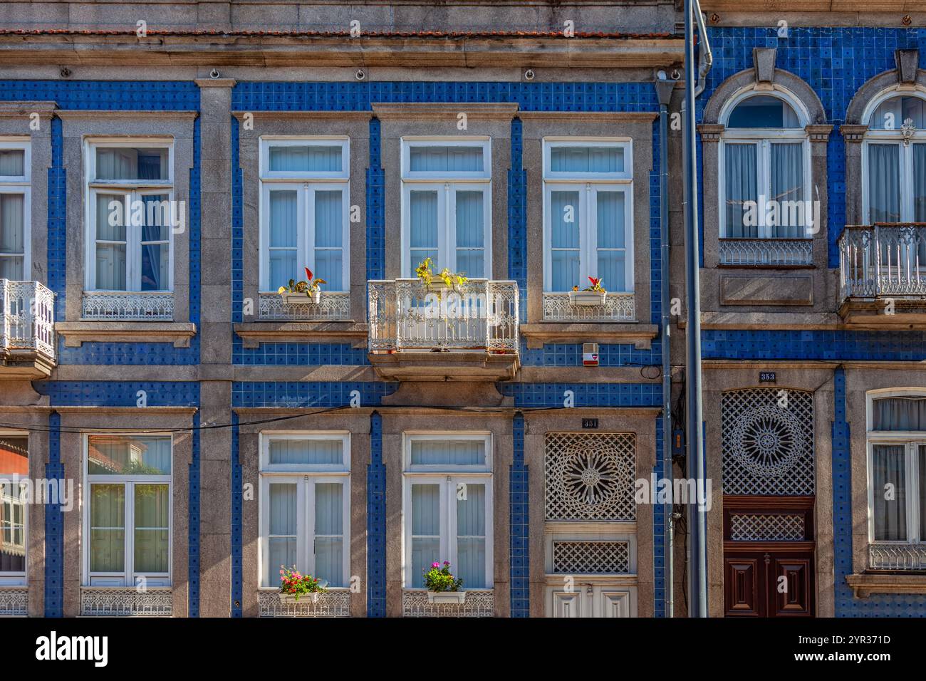 Traditional old, tiled houses on the waterfront in the Ribeira district ...