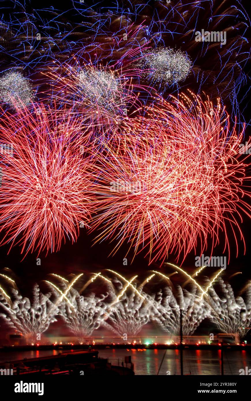 Artistic water display hi-res stock photography and images - Alamy