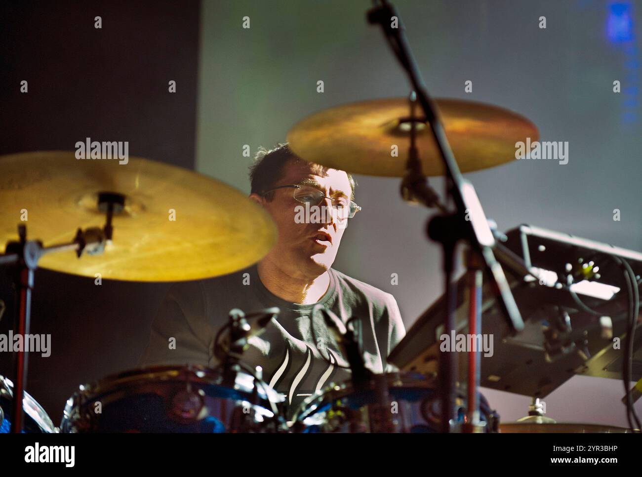 Drums joy division hi-res stock photography and images - Alamy