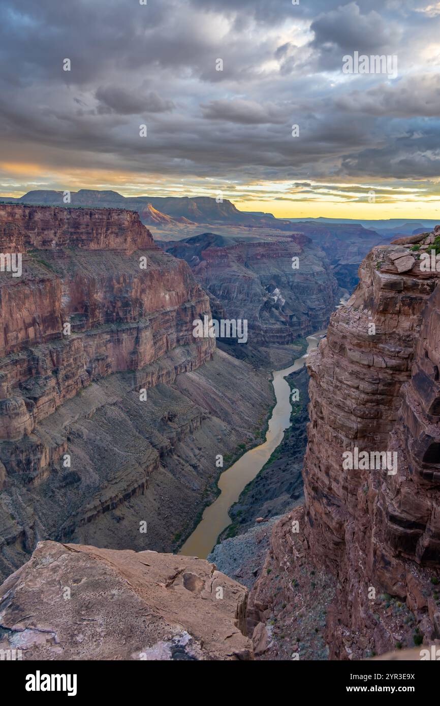 Last light, Toroweap Overlook, Tuweap, Colorado River, Grand Canyon ...