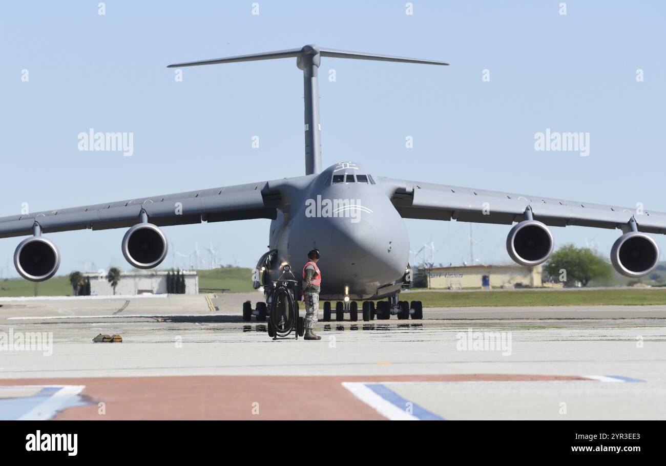 The last C-5M Super Galaxy to be added to the Travis Air Force Base ...