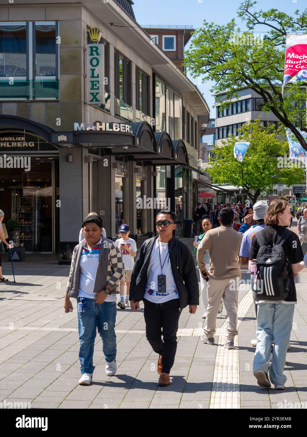 Crowded pedestrian street vibrant signage hi-res stock photography and ...