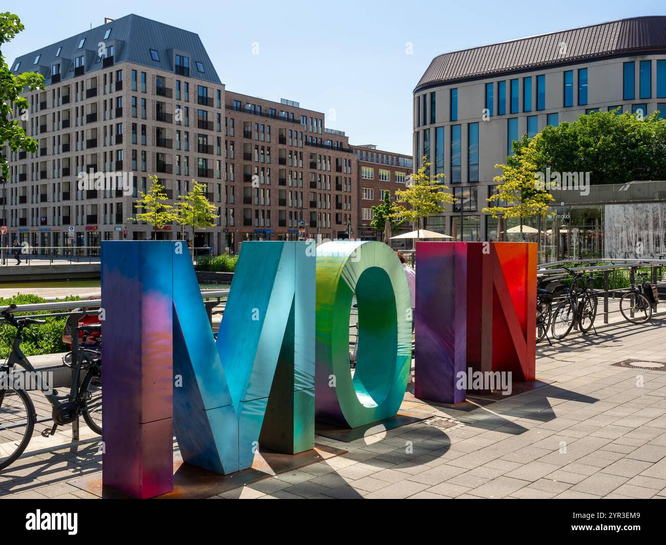 Goodbye sign language hi-res stock photography and images - Alamy