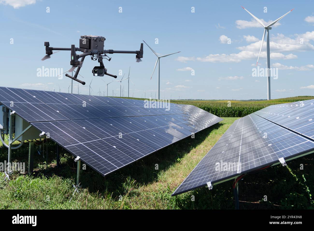 Security camera solar panels hi-res stock photography and images - Alamy