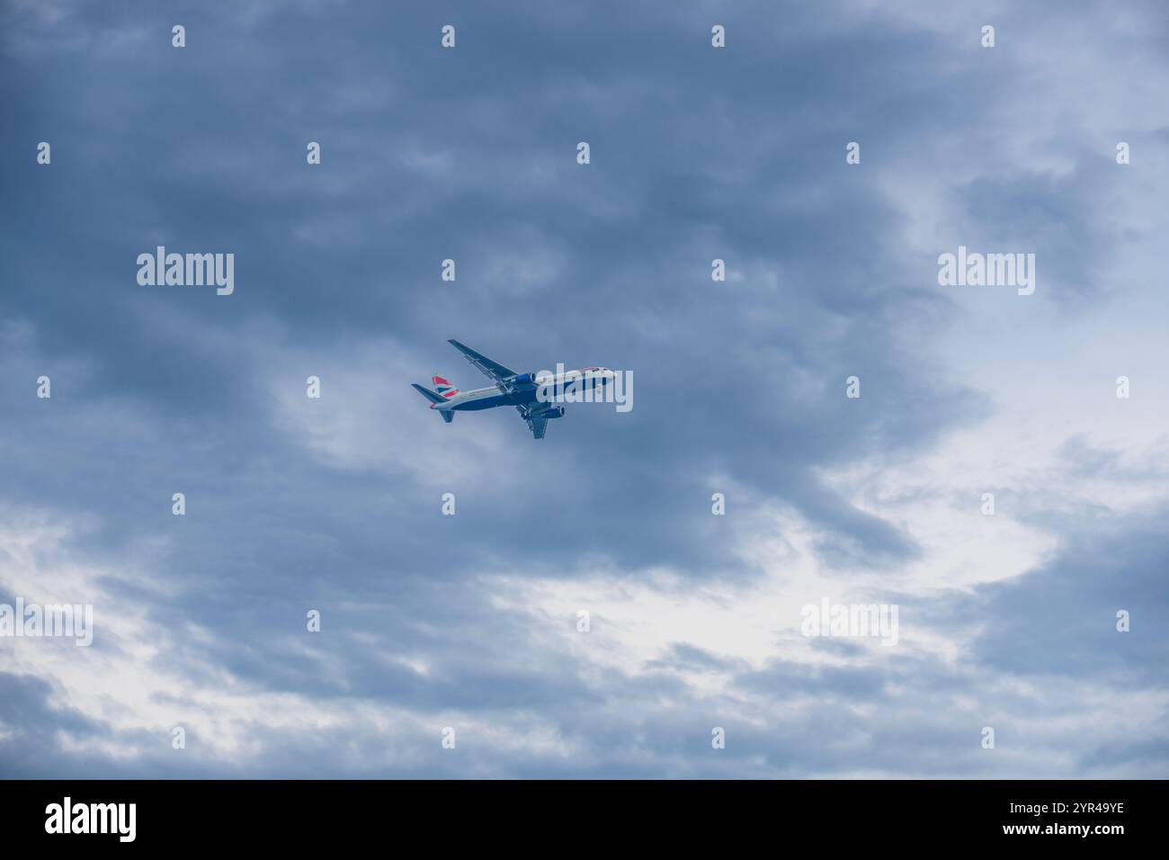 British Airways airplane landing in Nice, France Stock Photo - Alamy