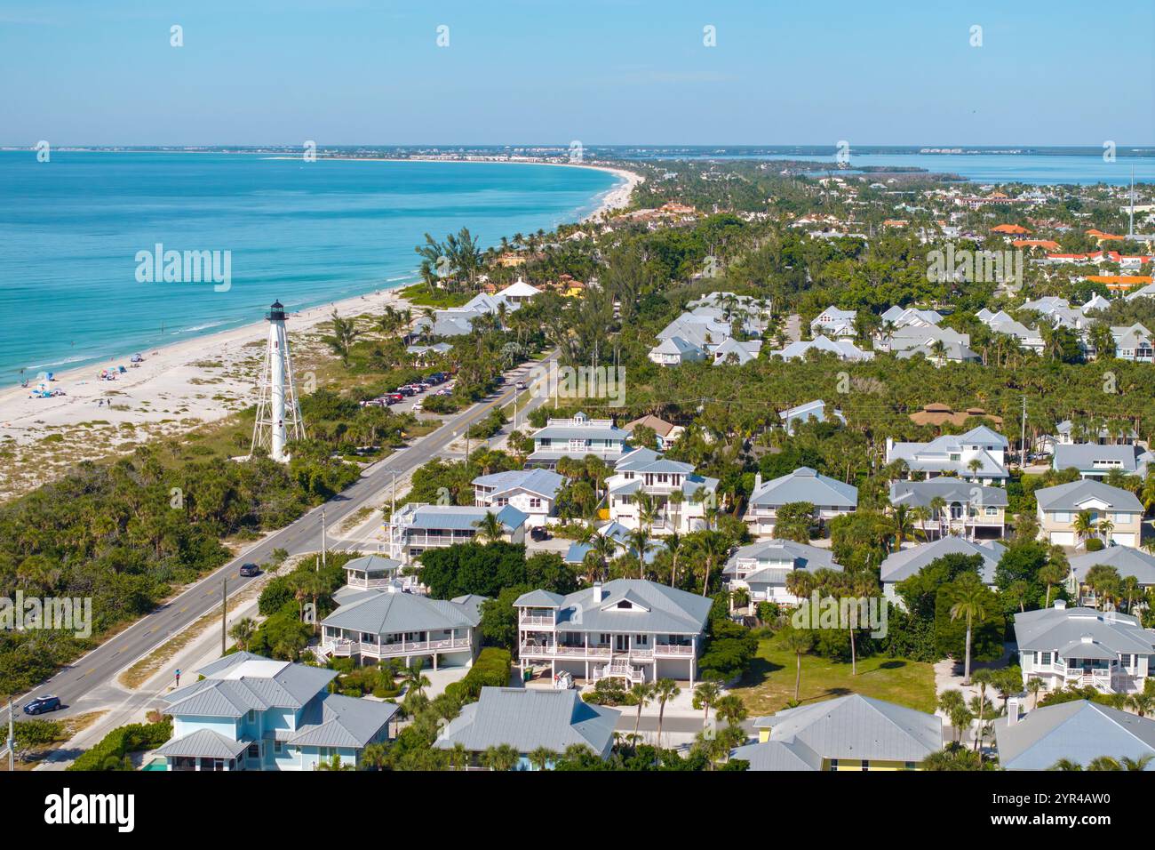 American waterfront houses in rural US suburbs. View from above of ...