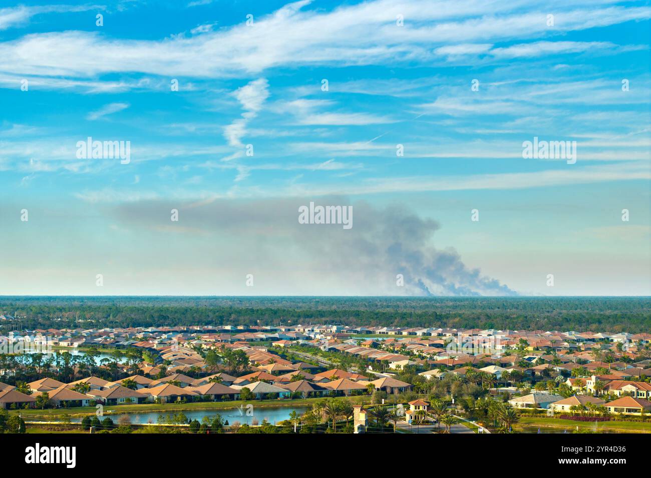 Prescribed fire smoke rising hi-res stock photography and images - Alamy