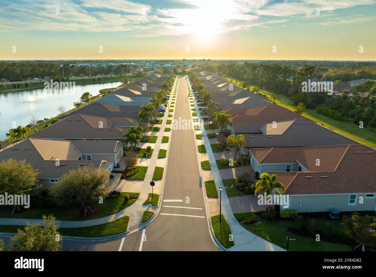 Residential neighborhood in Florida with suburban houses. Development ...