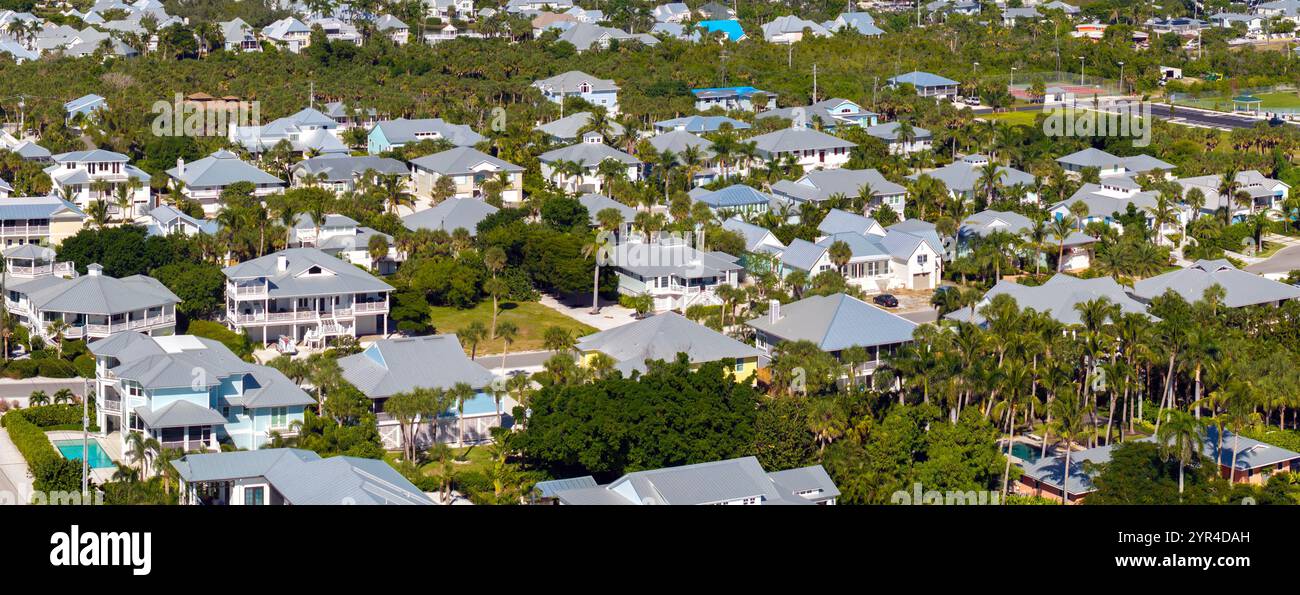 Rich neighborhood with expensive residential homes in Boca Grande ...