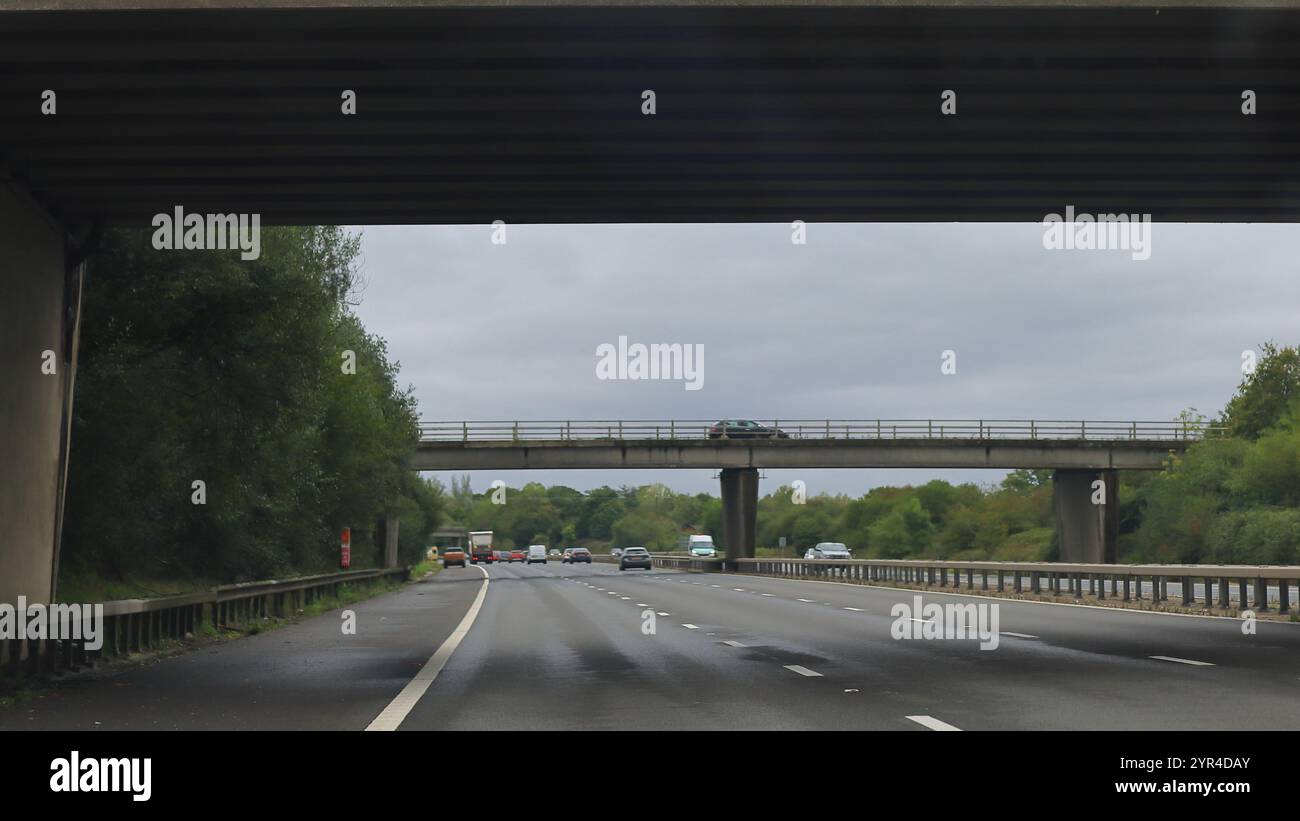 M27 motorway trees hi-res stock photography and images - Alamy