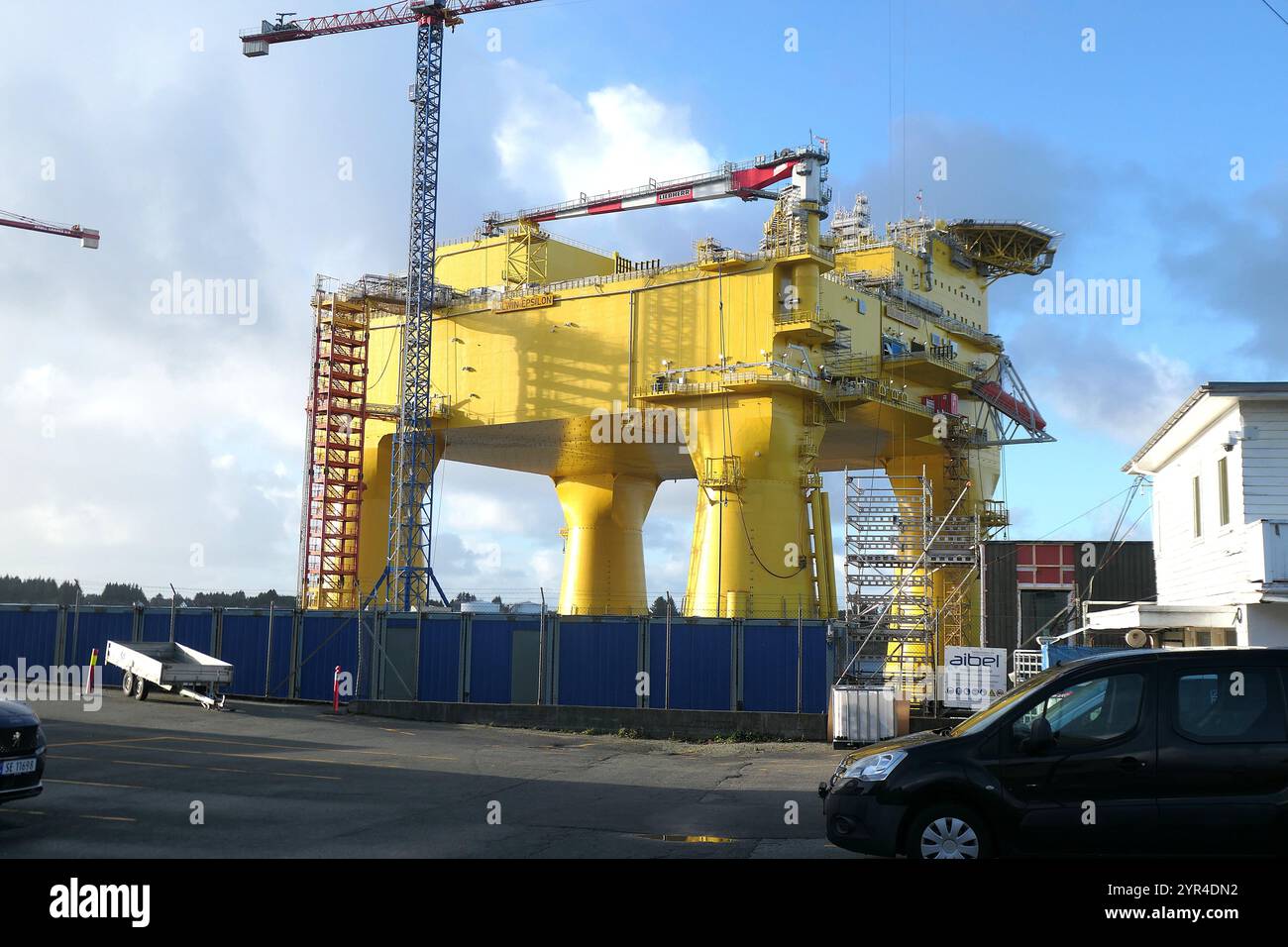 Norway Oil rig building place works workers large big rigs factory make ...