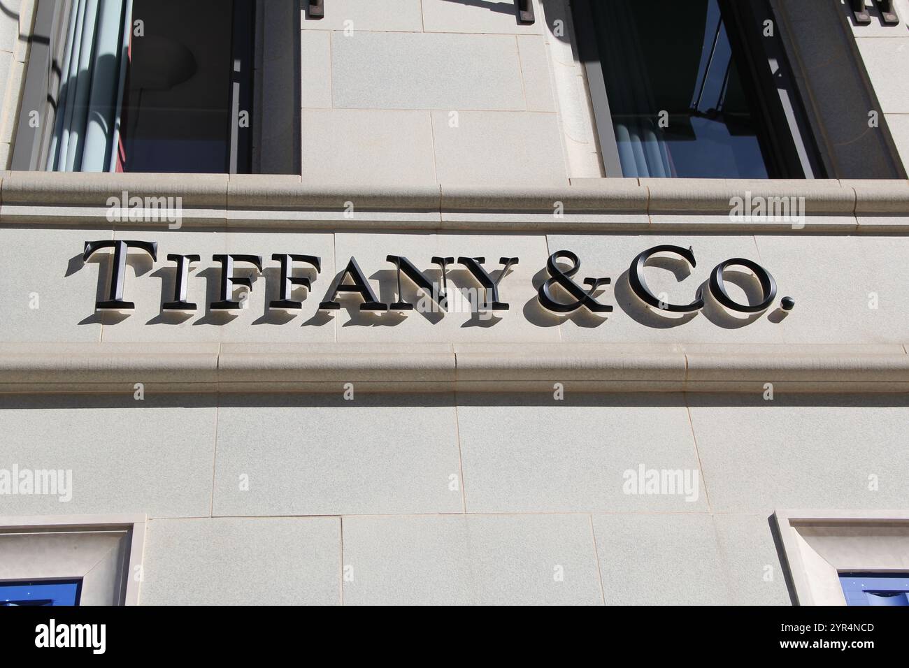 Tiffany & Company Storefront Exterior Rodeo Drive Beverly Hills Luxury Retail Brand Stock Photo ...