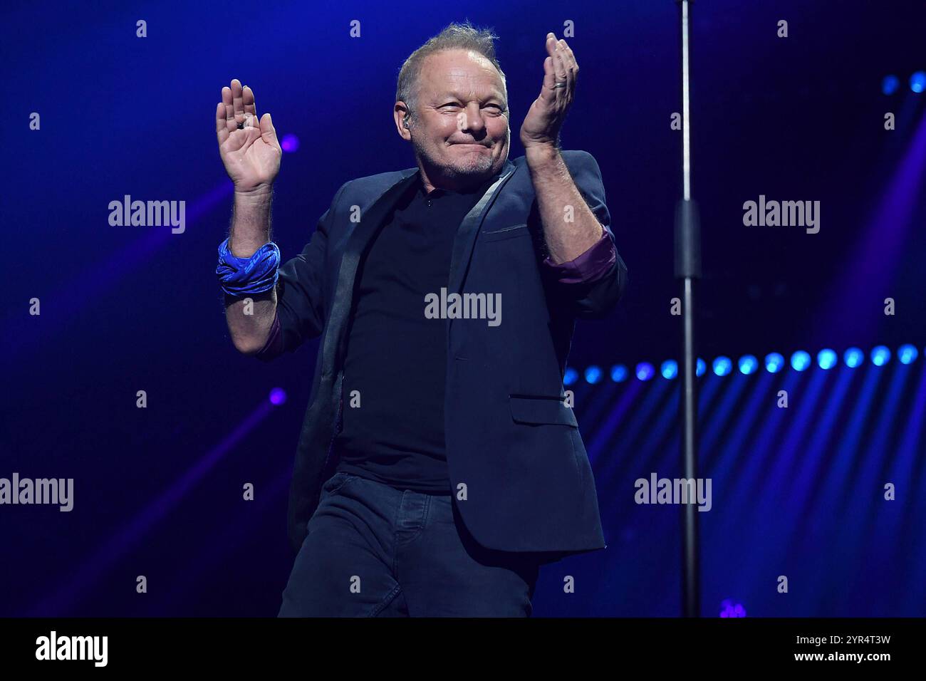 Cutting crew band hi-res stock photography and images - Alamy