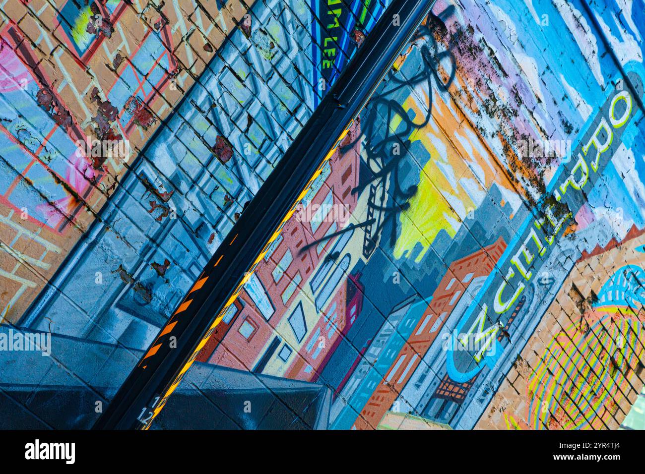 Back alley art off Davie Street in Vancouver Canada Stock Photo - Alamy