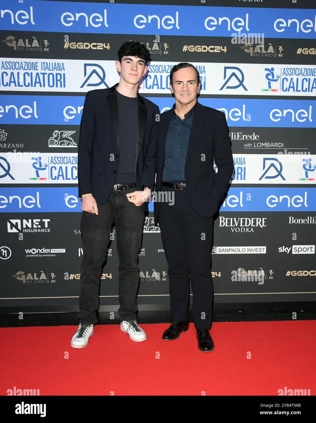 Milano, Red Carpet “Galà del calcio AIC” 2024 - Alessandro Araimo coi ...