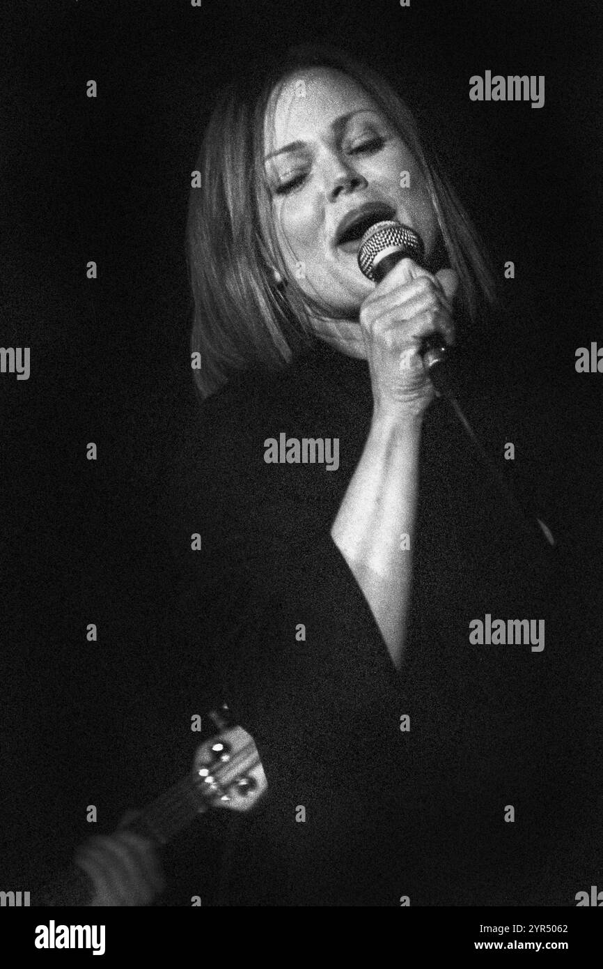 Singer vocalist group Black and White Stock Photos & Images - Alamy