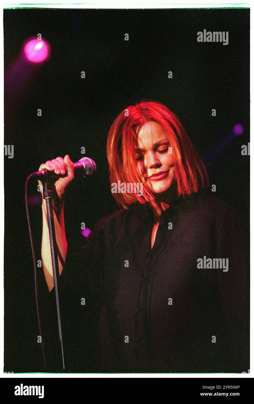 BELINDA CARLISLE, CONCERT, 2002: 80s pop legend Belinda Carlisle ...