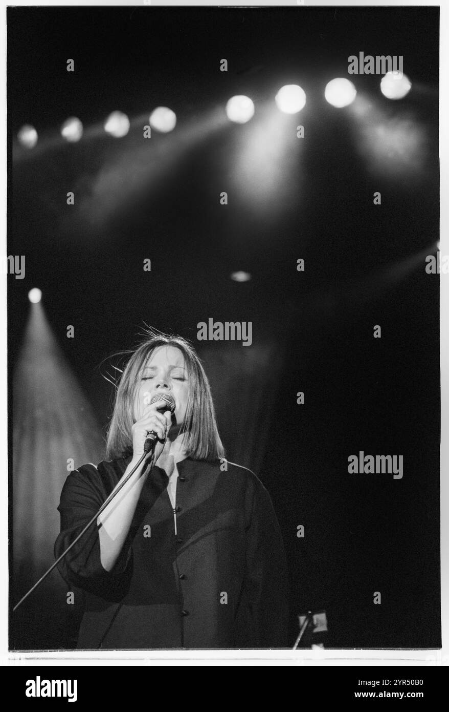 Rock star pop star Black and White Stock Photos & Images - Alamy