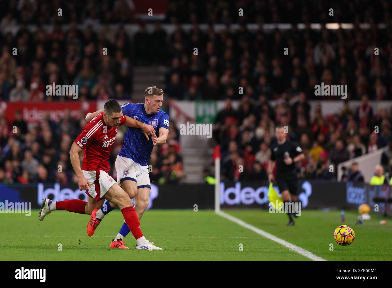 Liam Delap of Ipswich Town and Nikola Milenkovic of Nottingham Forest ...