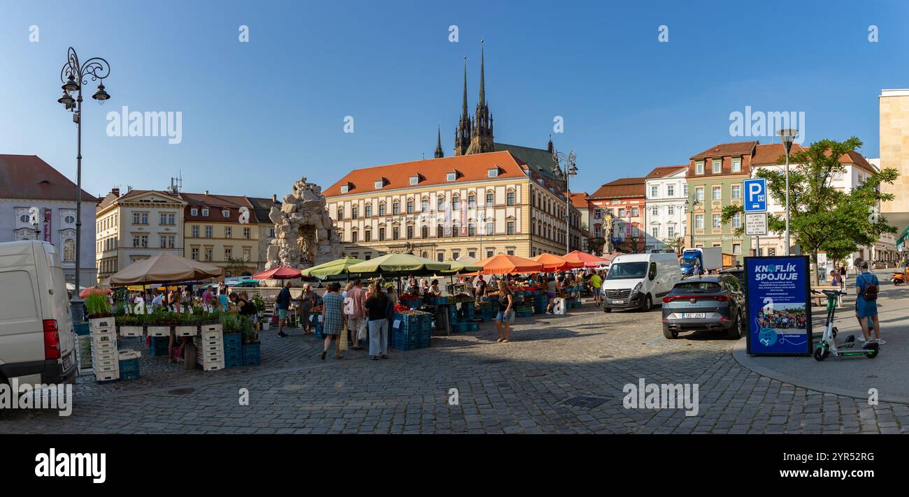 A picture of the Cabbage Market Square with an actual market happening ...